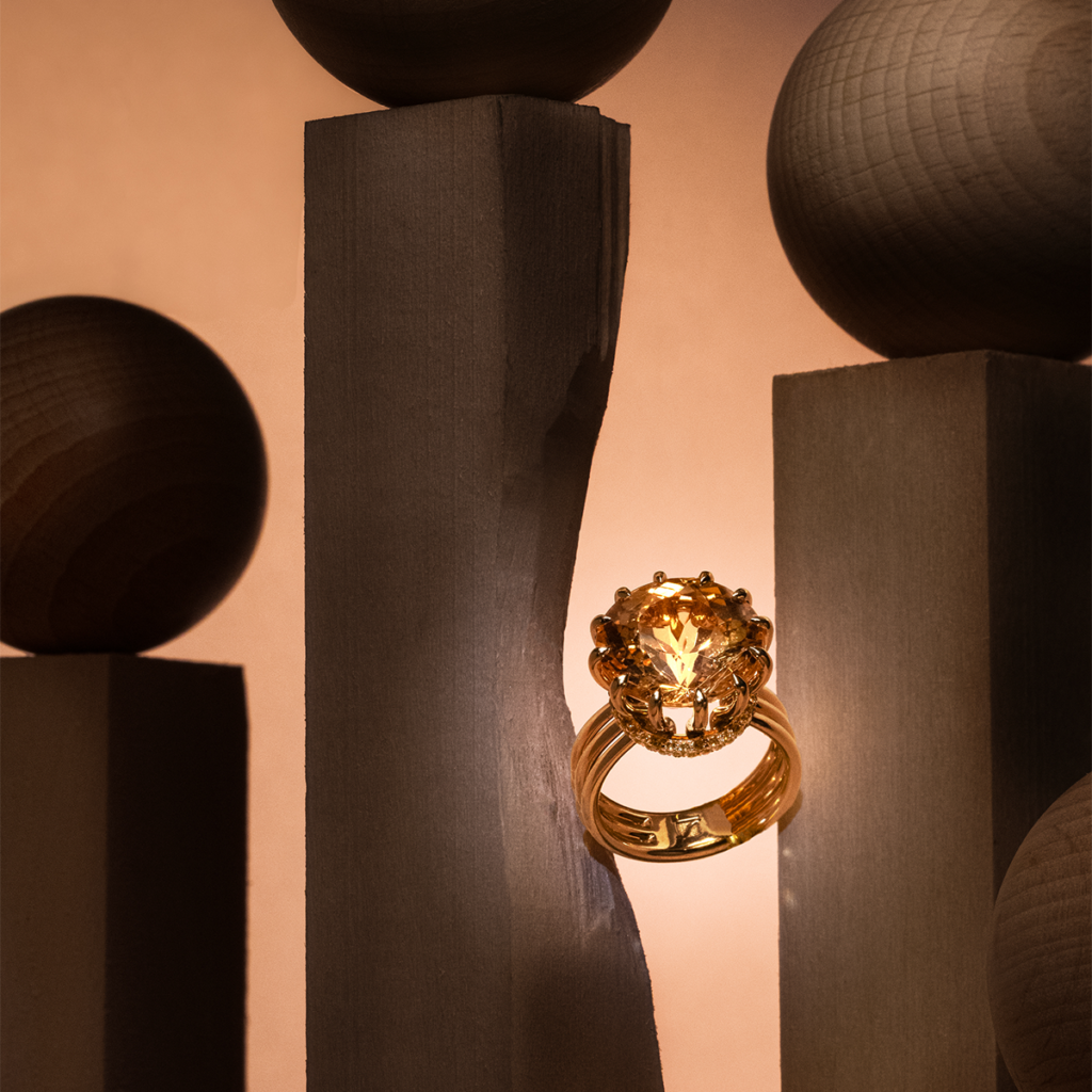 18k Rose Gold Rings Sapphire and Topaz - Solaris - Schullin Wien